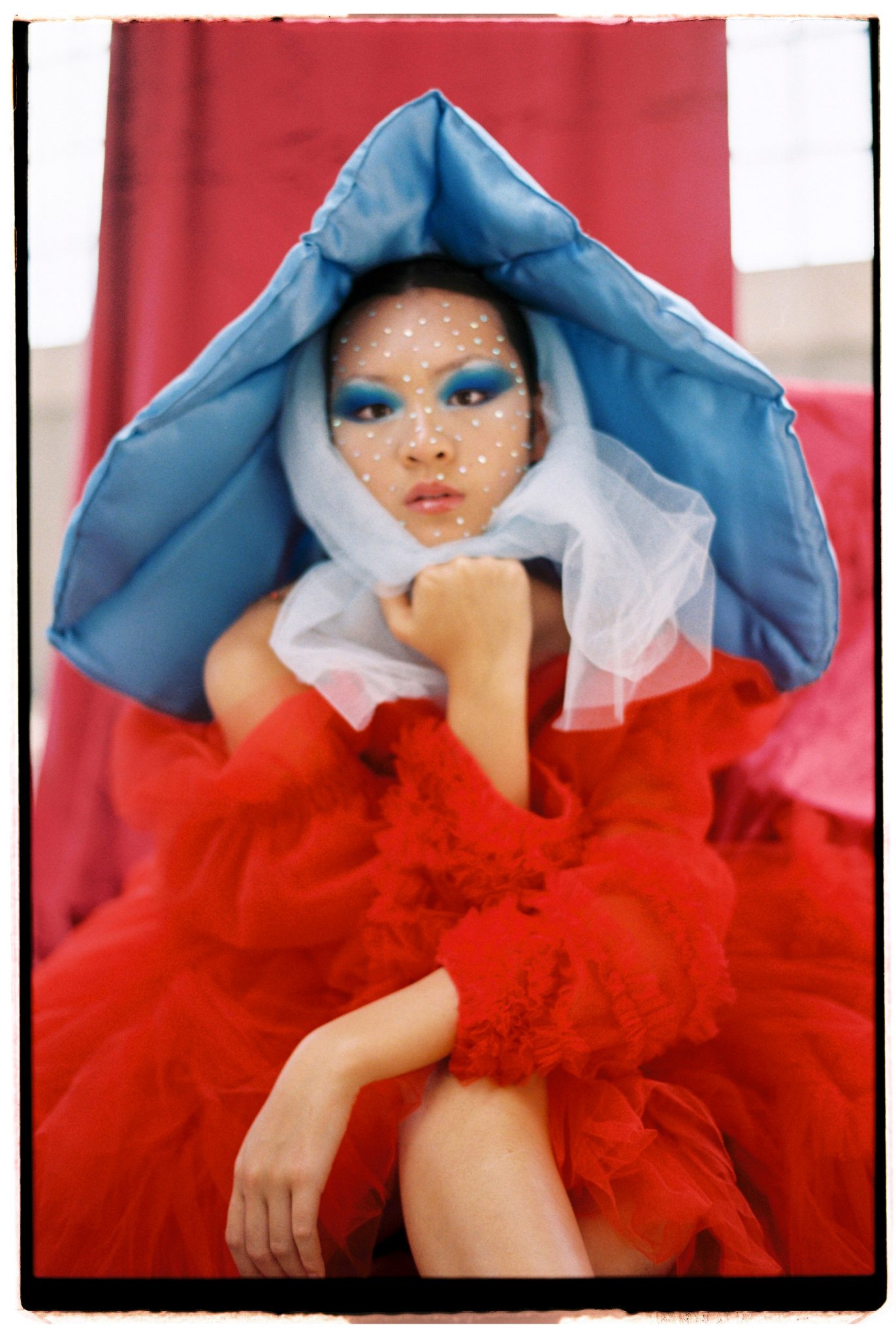 BETTO GARCÍA: El diseñador valenciano de sombreros que conquista a las ...